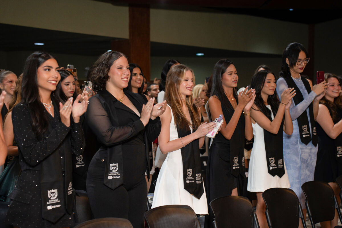 UJAP gradúa primera cohorte de modelos profesionales con diplomado ...